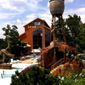 Splash Country Indoor & Outdoor Waterpark - Branson Travel Office