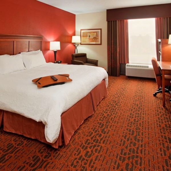 Hampton Inn - On the Strip - 2025 Discounts - Branson Travel Office