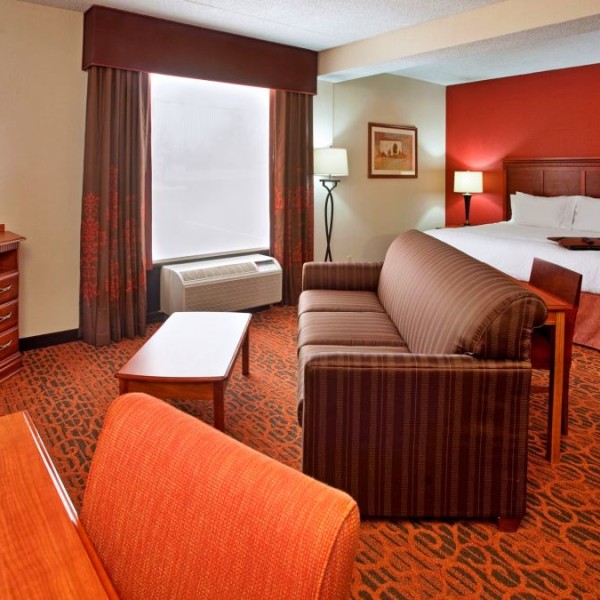 Hampton Inn - On the Strip - 2025 Discounts - Branson Travel Office