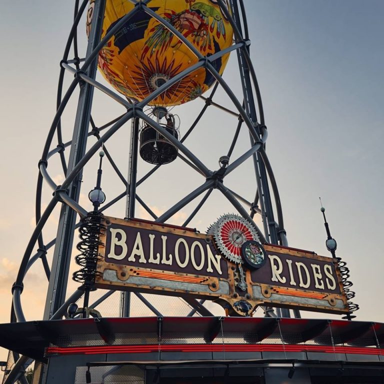 Parakeet Pete's Steampunk Balloon - Branson Travel Office