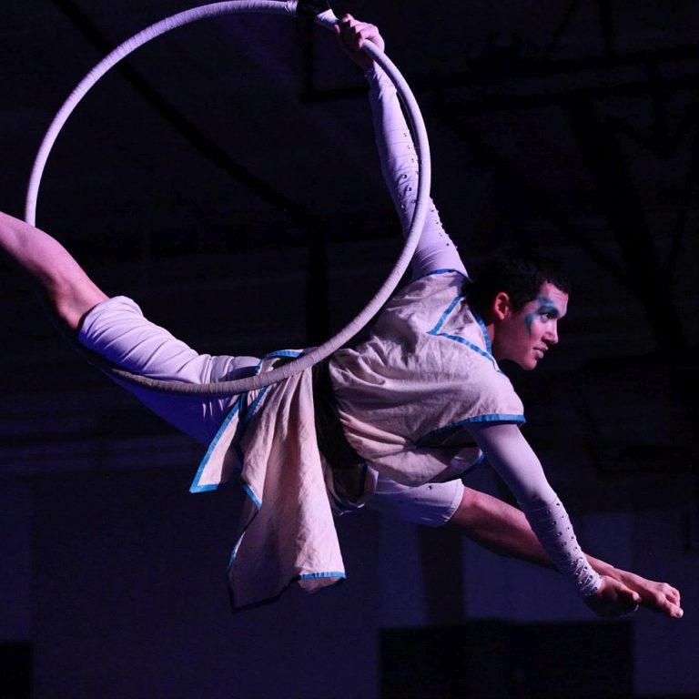 Amazing Acrobats of Shanghai - 2025 Show Times & Tickets - Branson ...